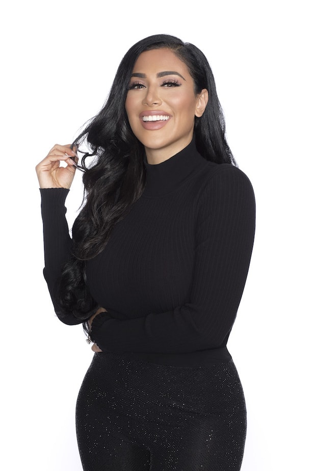 Huda Kattan steps down as CEO of Huda Beauty – Scratch Huda Kattan steps down as CEO of Huda Beauty – Scratch