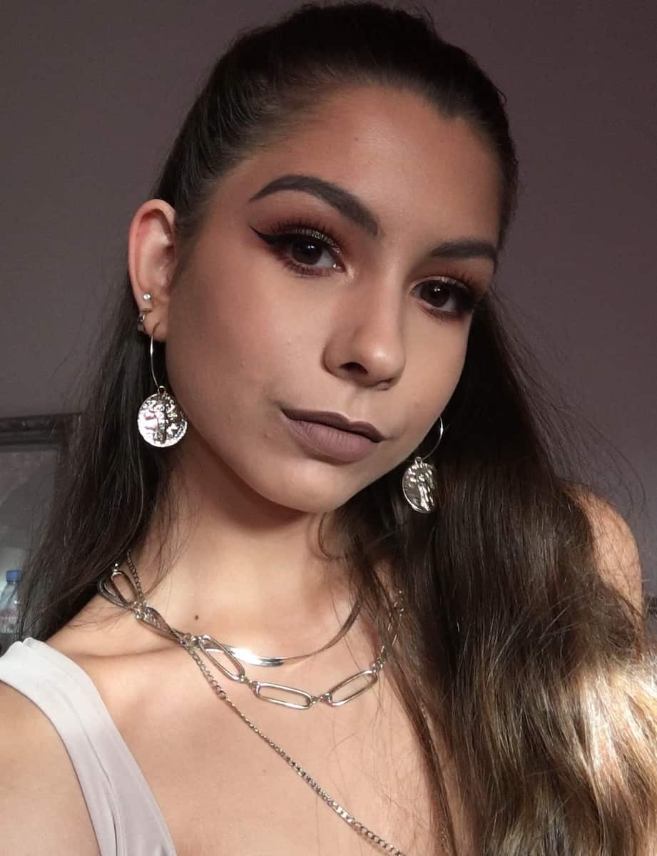 NAIL TECH TALK: Victoria Nichol of Victoria Nichol Nails – Scratch