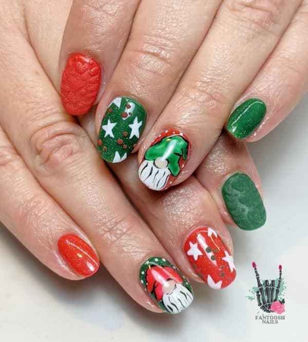 30 adorable Christmas gonk nail ideas you'll want to try - Scratch