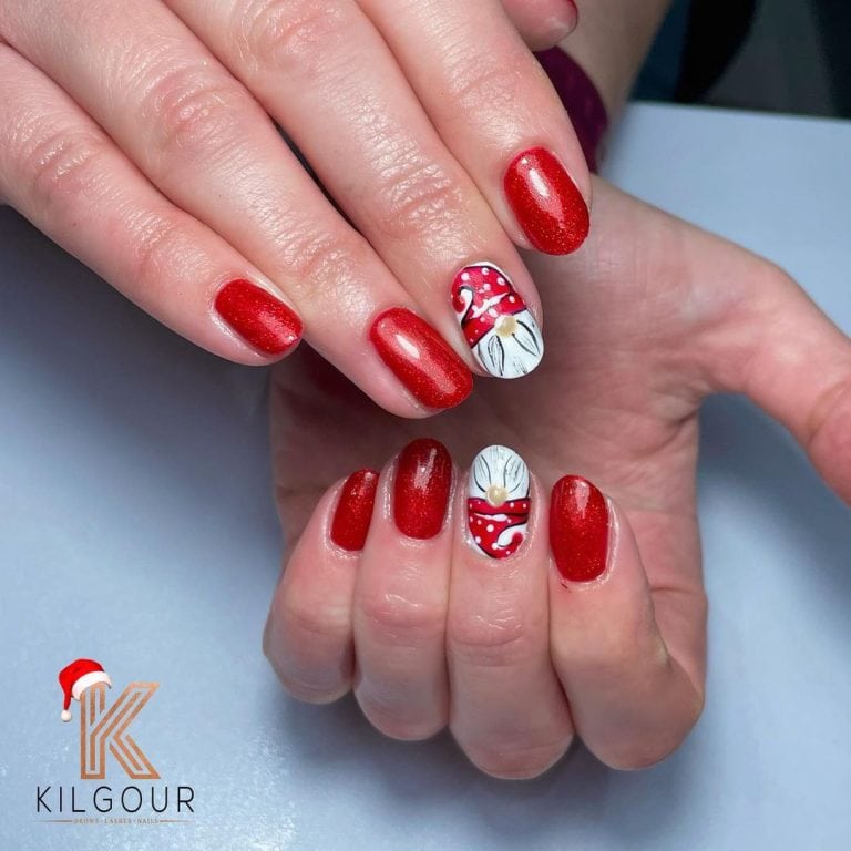 30 adorable Christmas gonk nail ideas you'll want to try - Scratch