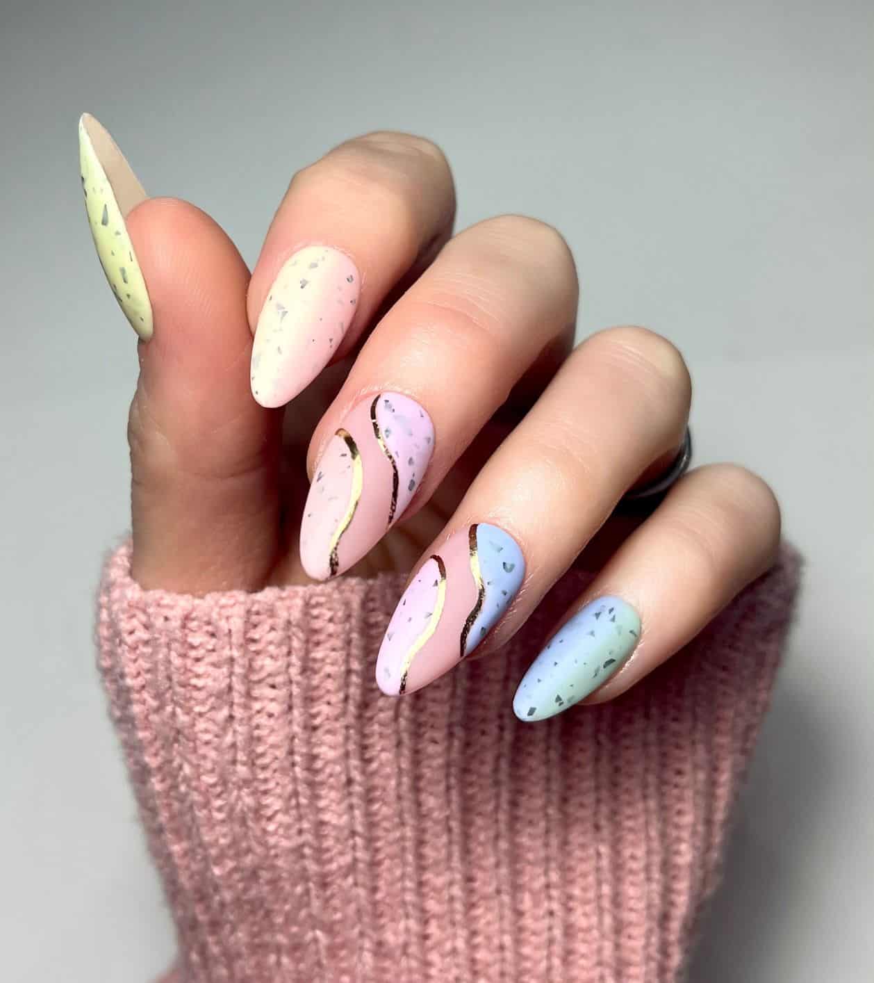 35 Mini Egg nail styles to drool over this Easter – Scratch