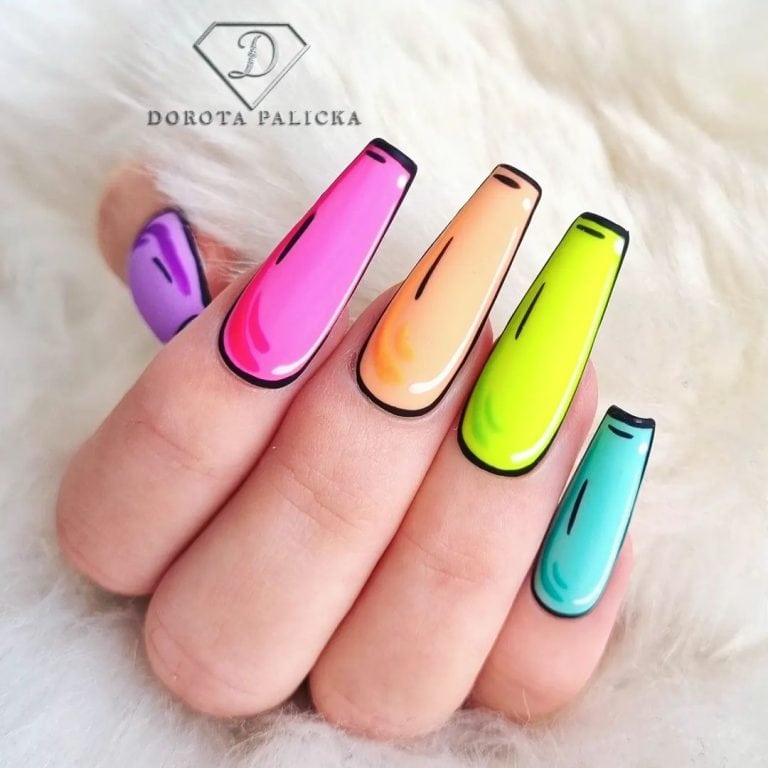 Wham! Bam! Glam! Here's 30 pop art nail design ideas - Scratch