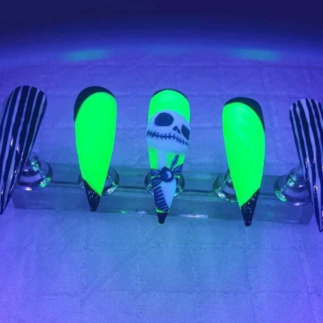 #ShowScratch Creative Challenge: Ghoulish glow in the dark – Scratch