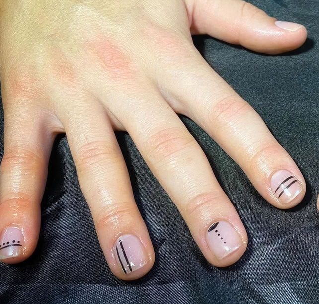 How to attract men into the salon for manicures – Scratch