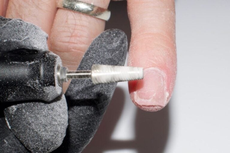 The difference between left and right-handed E-file bits – Scratch