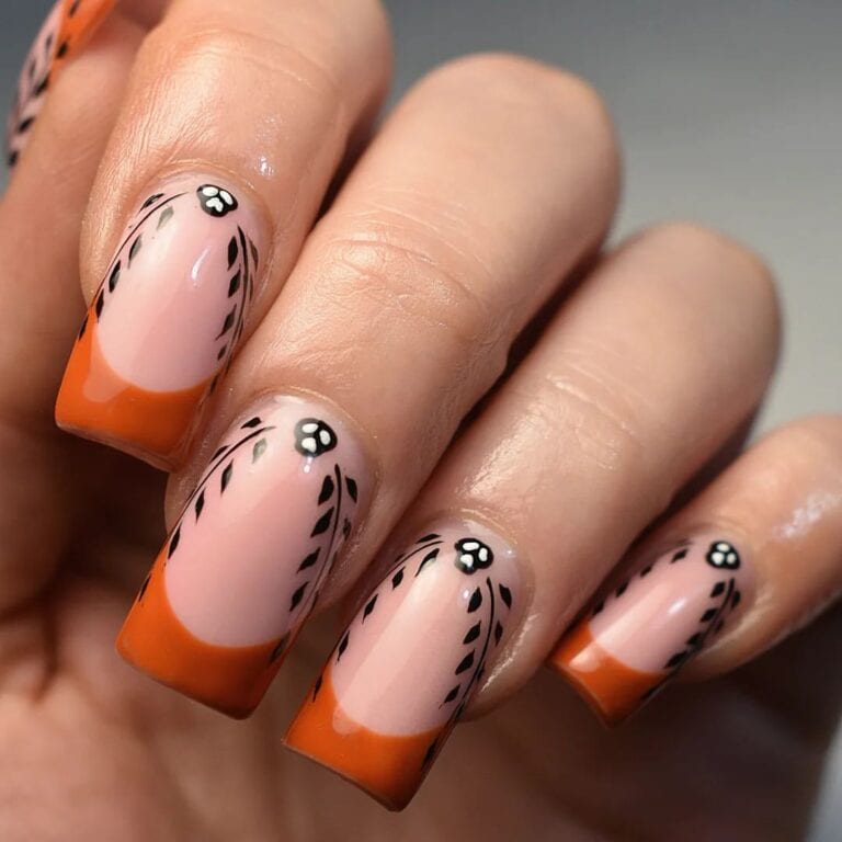 40 fang-tastic French tip nail ideas for Halloween - Scratch