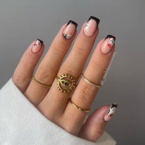 40 fang-tastic French tip nail ideas for Halloween - Scratch