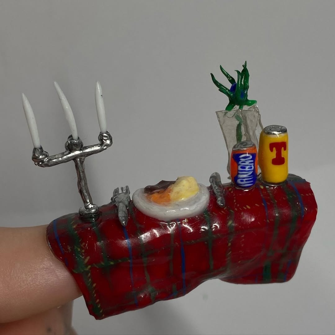 21 Scottish-themed nail designs to celebrate Burns Night - Scratch