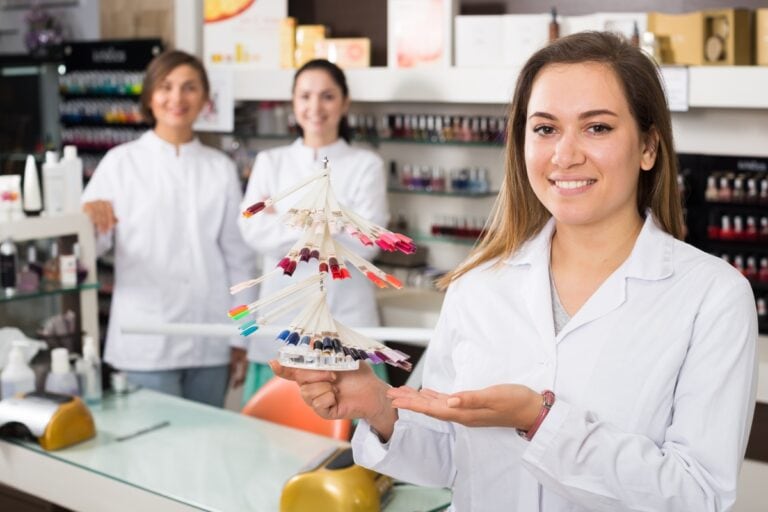 The 3 qualities that make a successful nail technician - Scratch