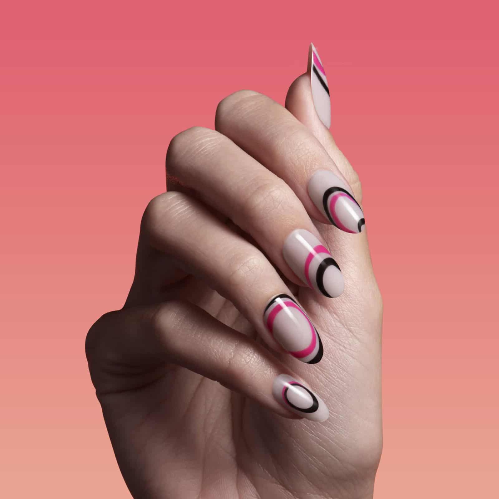 Scratch – The world’s #1 resource for nails