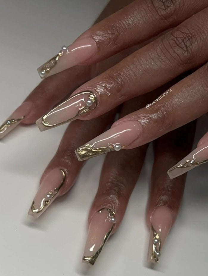 Coffin nails: 5 on-trend nail art designs to inspire your spring look ...