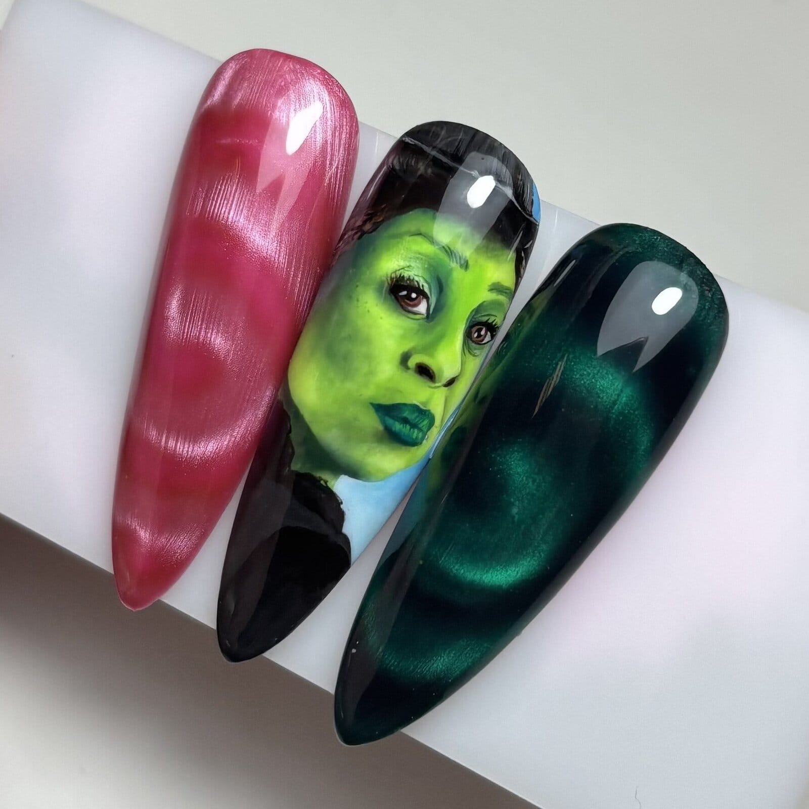 Wicked nail art step-by-step – how to paint Elphaba – Scratch